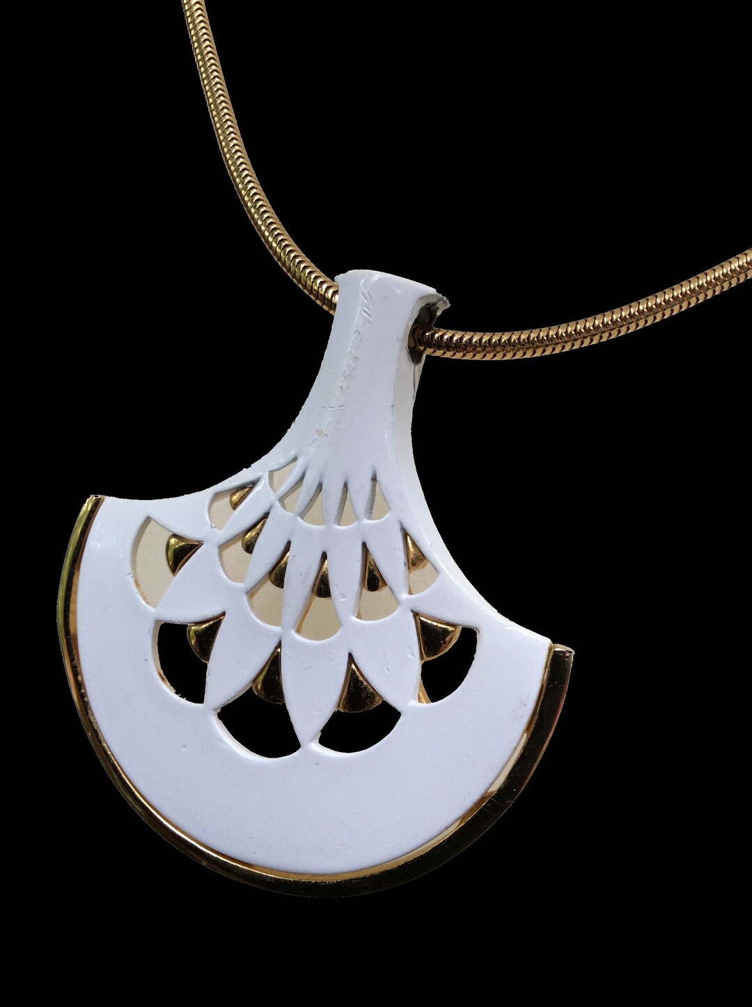 Vintage Biagi Designer Signed White Enamel Fan Shape Pendant Necklace ...
