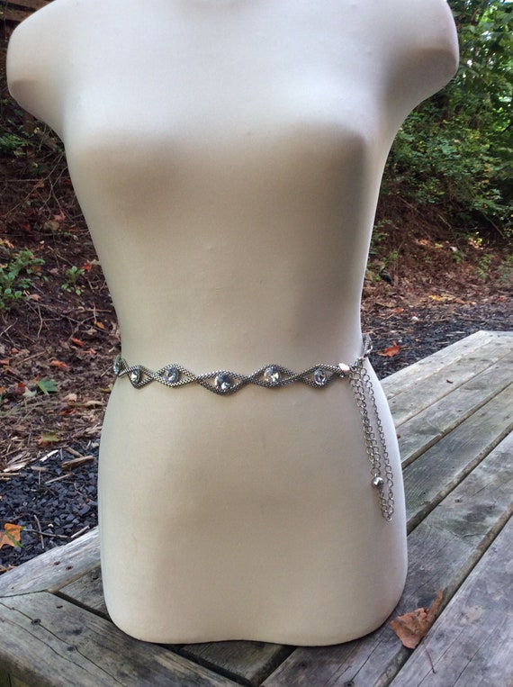 Vintage chain link belts Unique silver tone coil rhin… - Gem