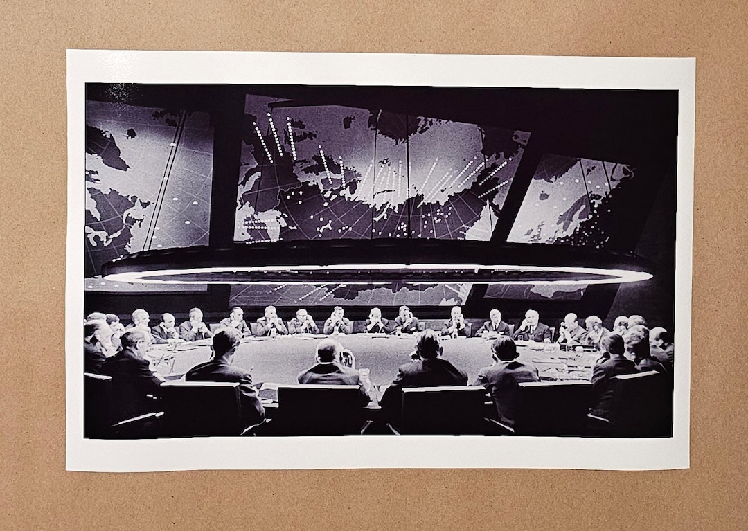 Dr Strangelove 12" X 18" War Room Movie Scene Poster Stanley Kubrick ...