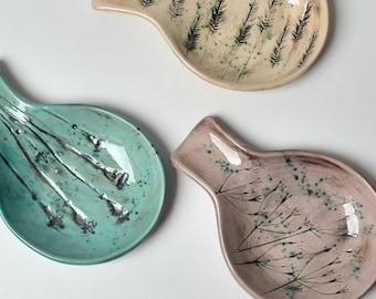Handmade Ceramic Shell Spoon Rest: Minimalist Kitchen Decor - Etsy