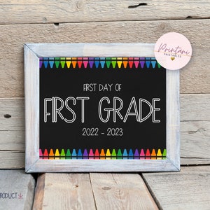 PRINTABLE First Day of School Simple Chalkboard Sign 2022, Last Day of ...