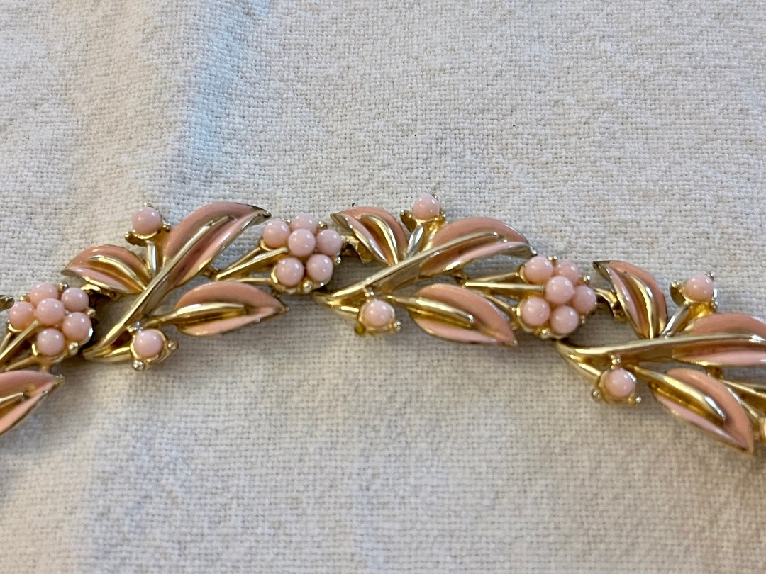 CORO Vintage 2-piece Parure Bracelet and Choker, Pastel Pink 3-leaf ...