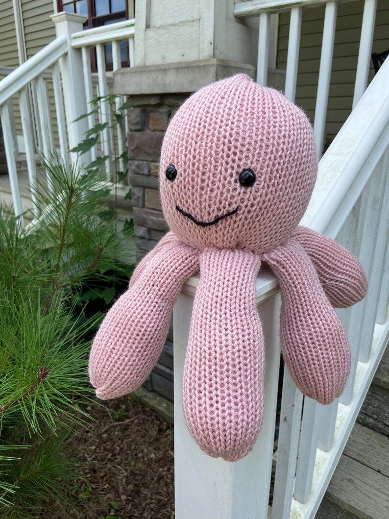 Squishy the Squid Circular Knitting Machine Pattern, Addi Sentro ...