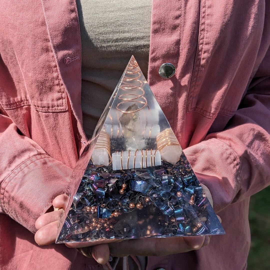 Handmade Orgonite Pyramid Energy Generator Orgonite EMF Protection ...