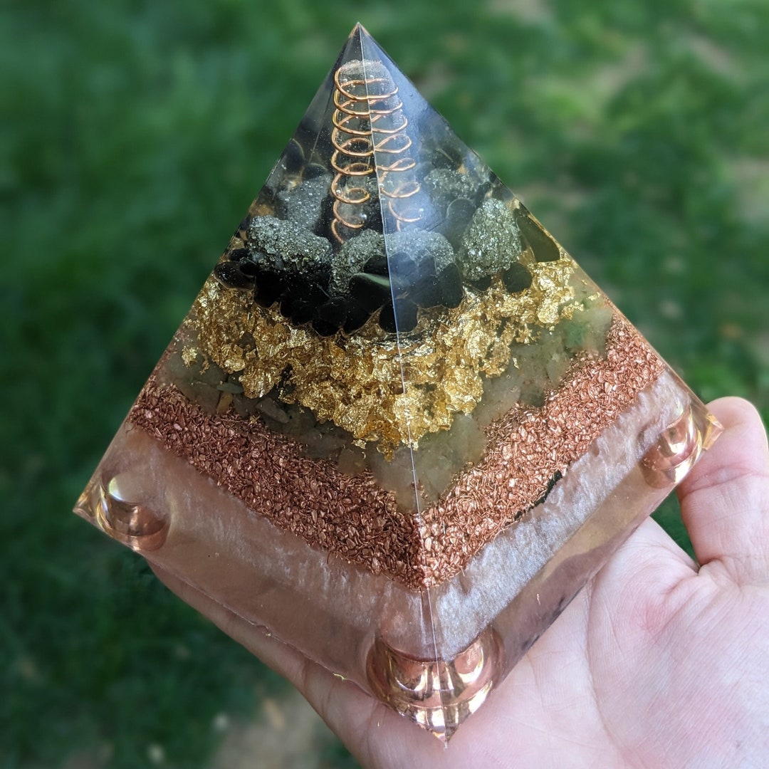 Cleansing Pyramid Energy Amplifying High Vibrational Alignment EMF ...