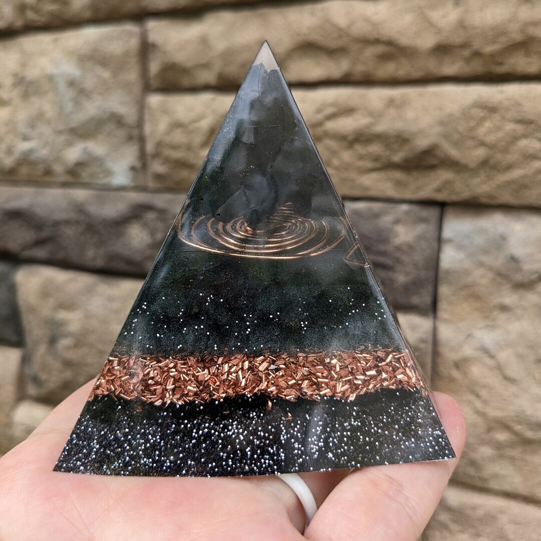 Positive Energy Pyramid Gift for Cleansing Negative Energy Orgonite ...