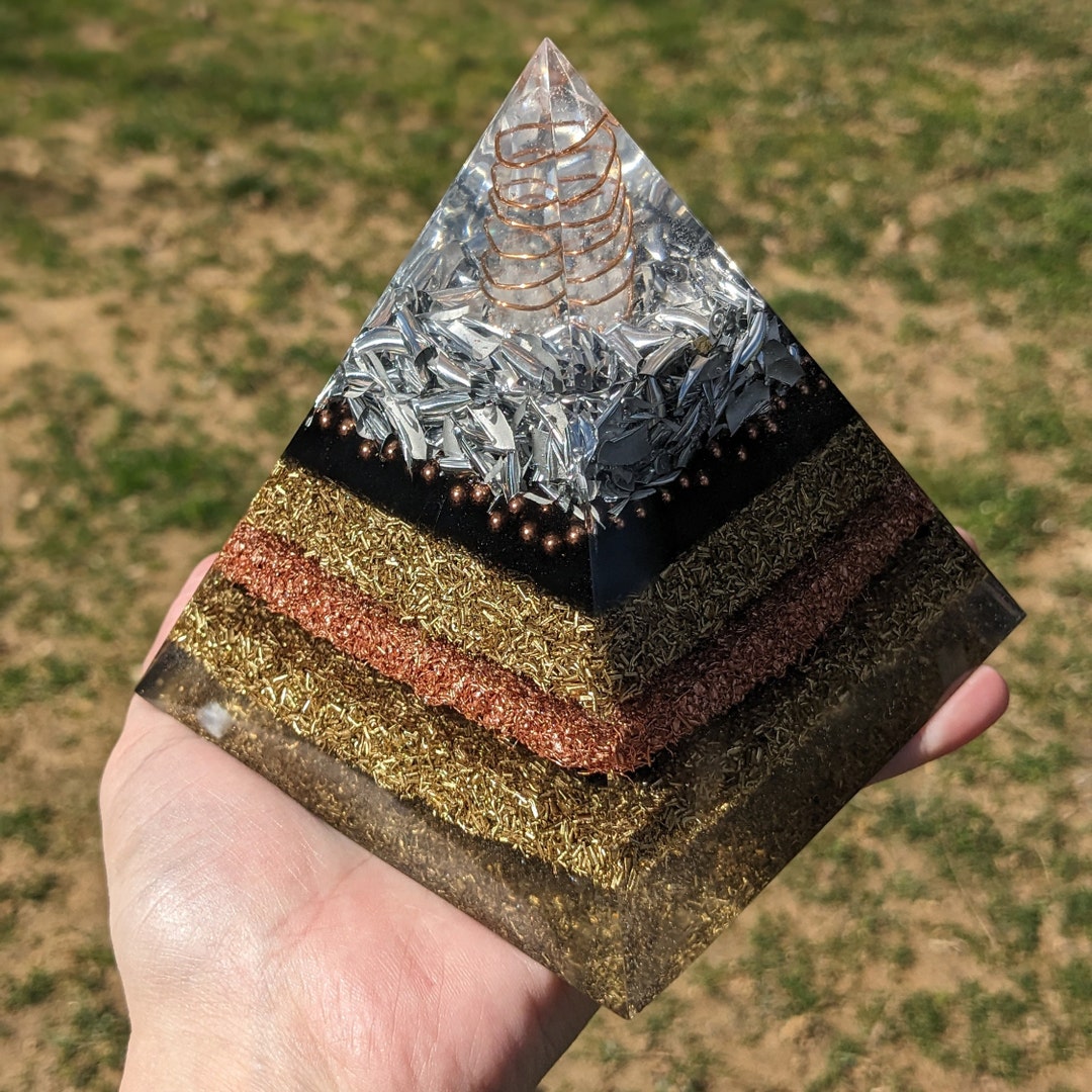 Handmade Orgonite Pyramid With Selenite for Cleansing Energy Pyramid ...