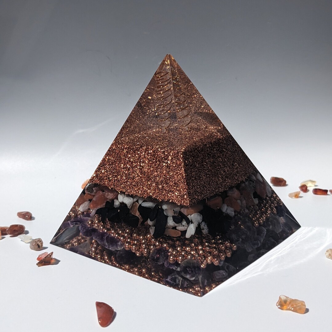 Handmade Orgonite Pyramid for Yoga Crystal Pyramid for Meditation ...