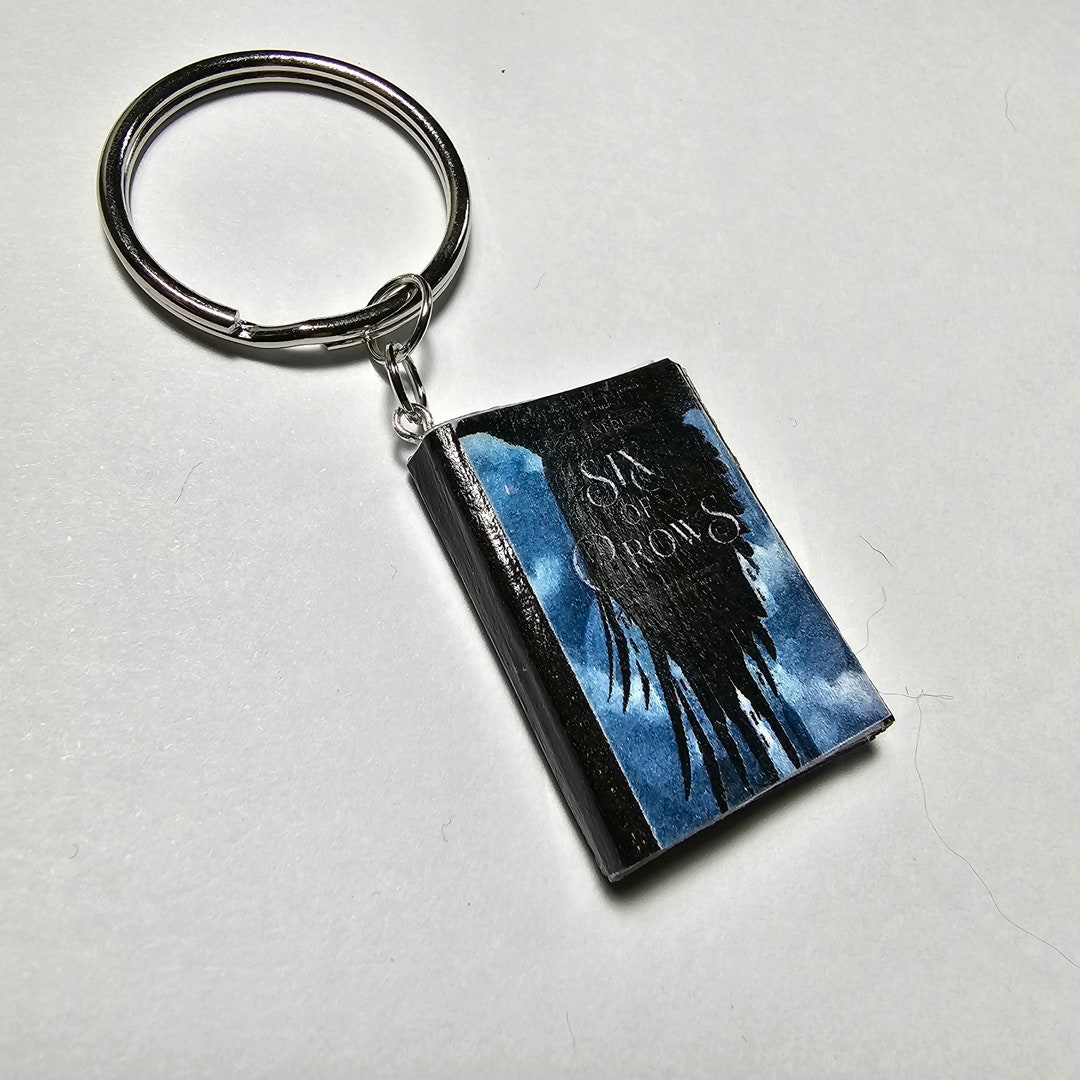 Six of Crows Mini Book Keychain or Magnet - Etsy