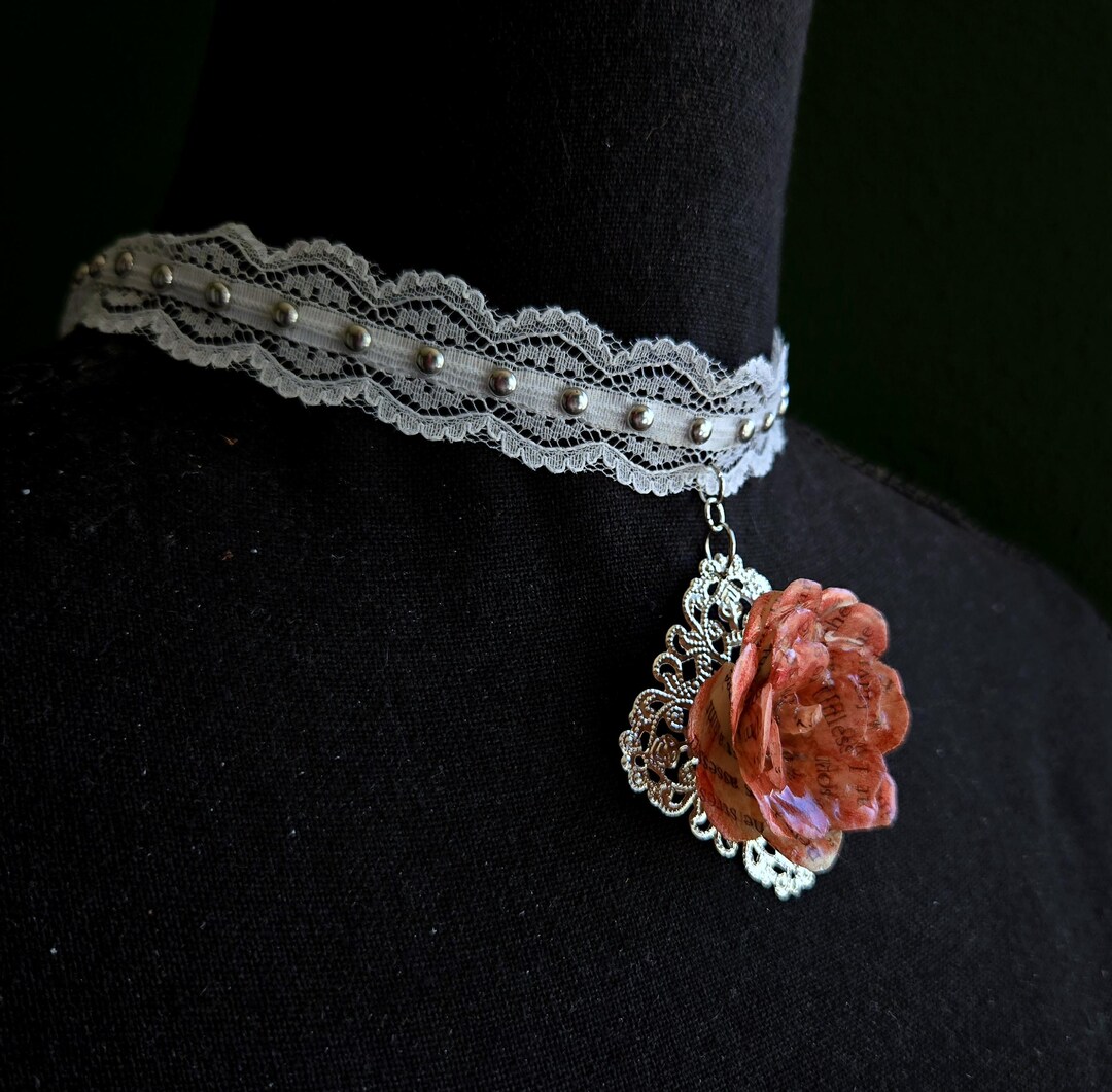 Twilight Book Page Rose Choker - Etsy