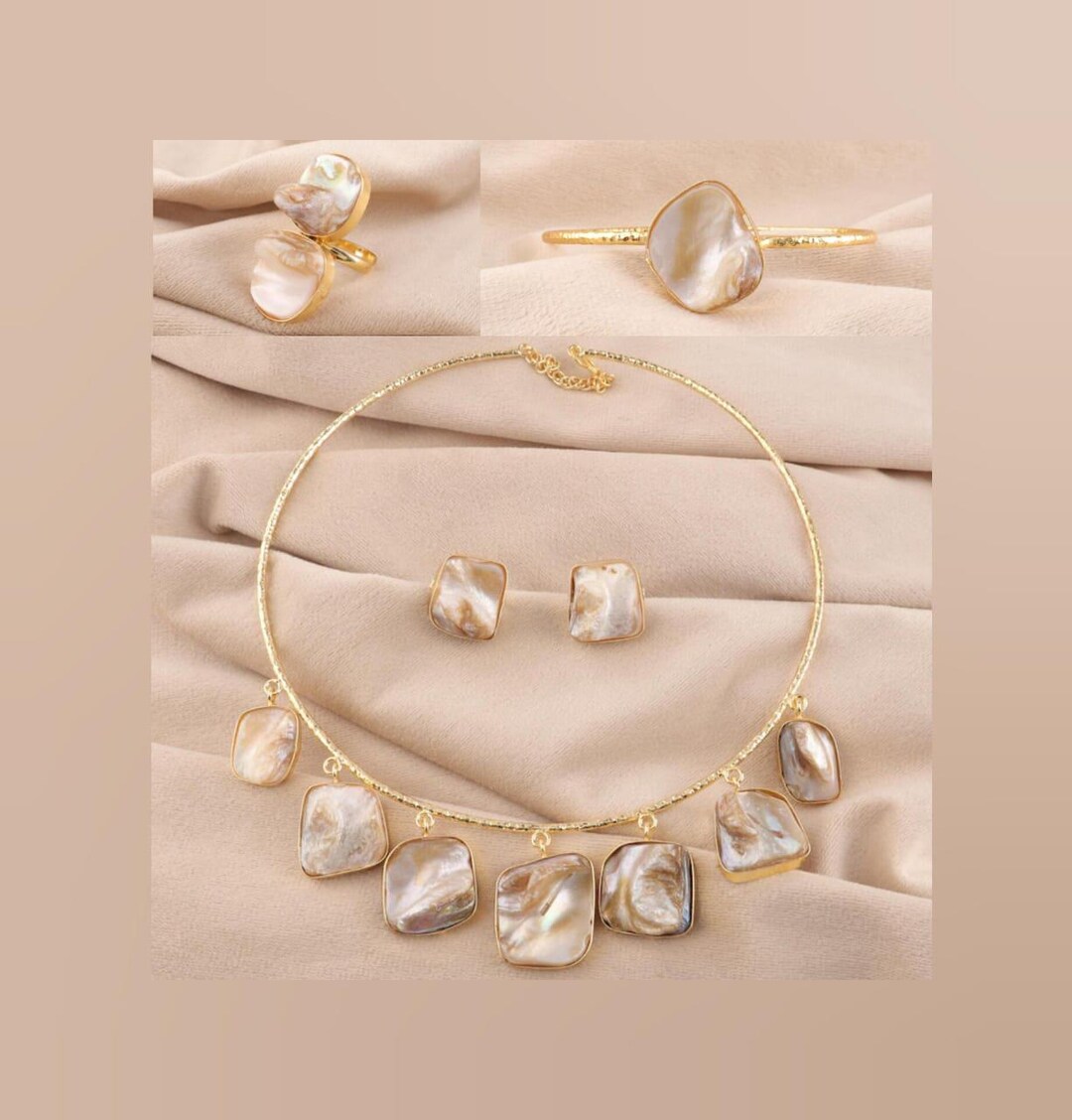 Gold MOP Jewelry Set: Hasli Necklace, Ring & Pearl Bracelet - Etsy