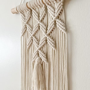 Small Wall Hanging for Modern Apartment, Scandinavian Style Macrame ...
