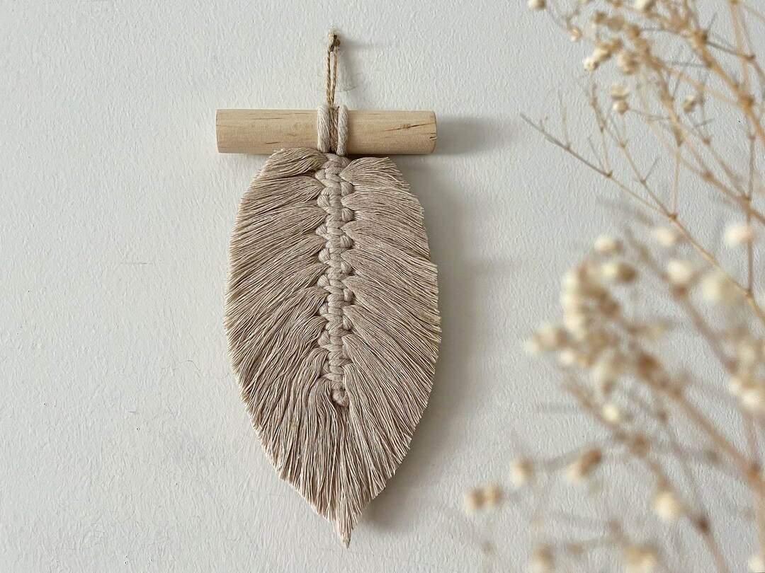 Single Leaf Wall Hanging for Boho Interior, Small Macrame Decoration ...