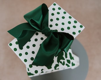 Christmas Green Spotty Luxury Wrapping Paper Gift Wrap Scandi ...