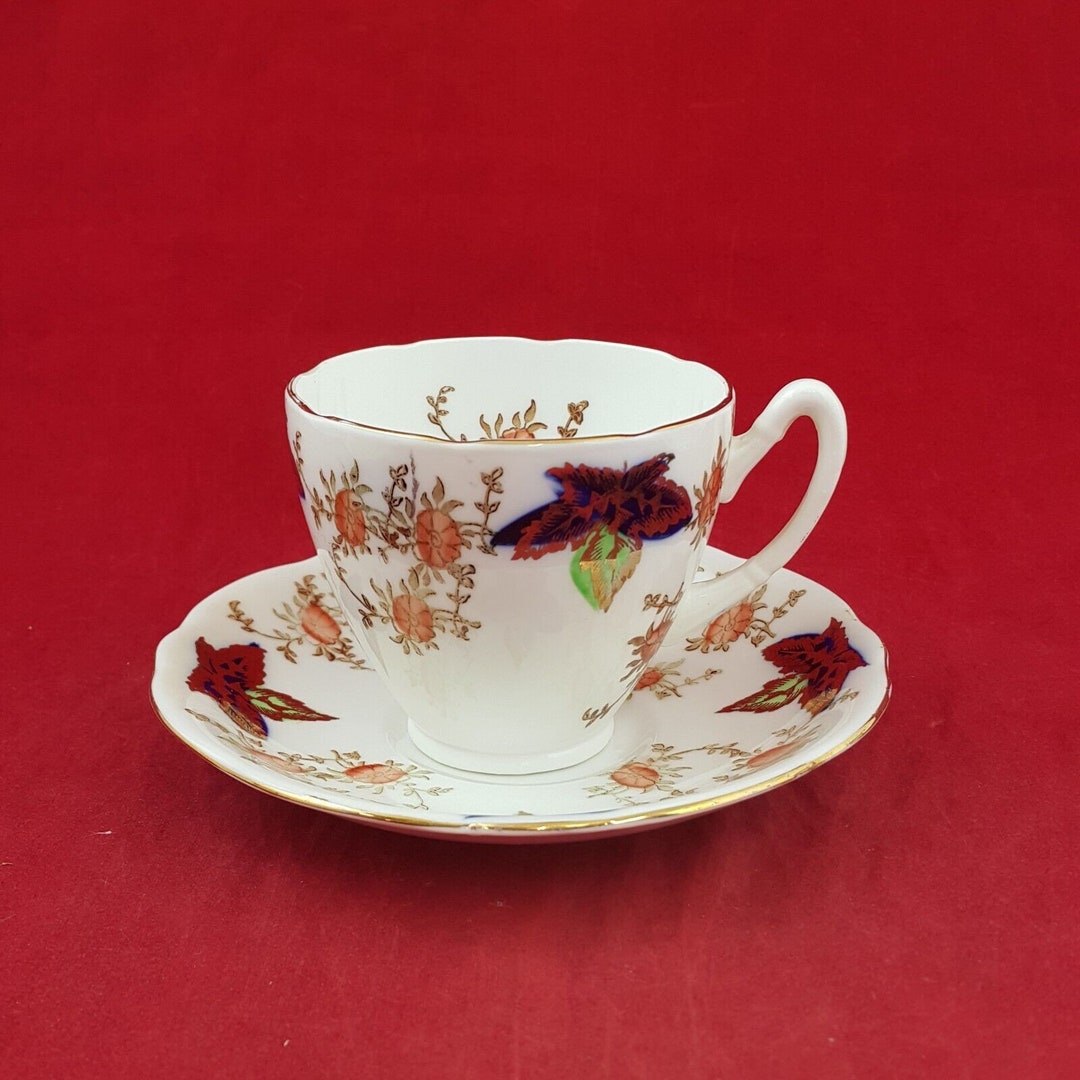 Vintage Bone China Cups & Saucer 8179 N/A - Etsy