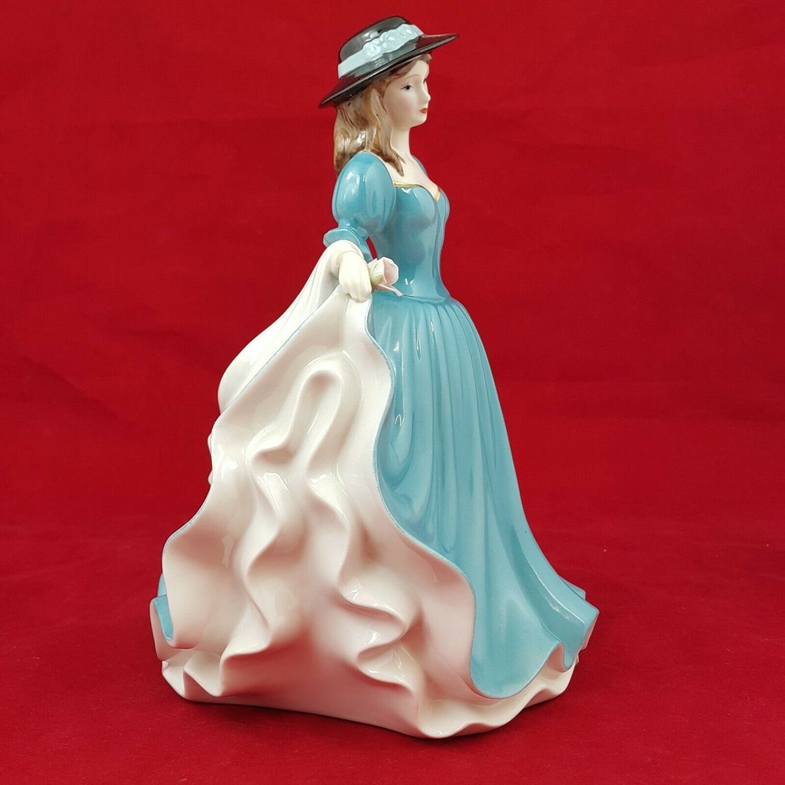 The leonardo collection figurines lady in mint blue dress 5161 | Etsy