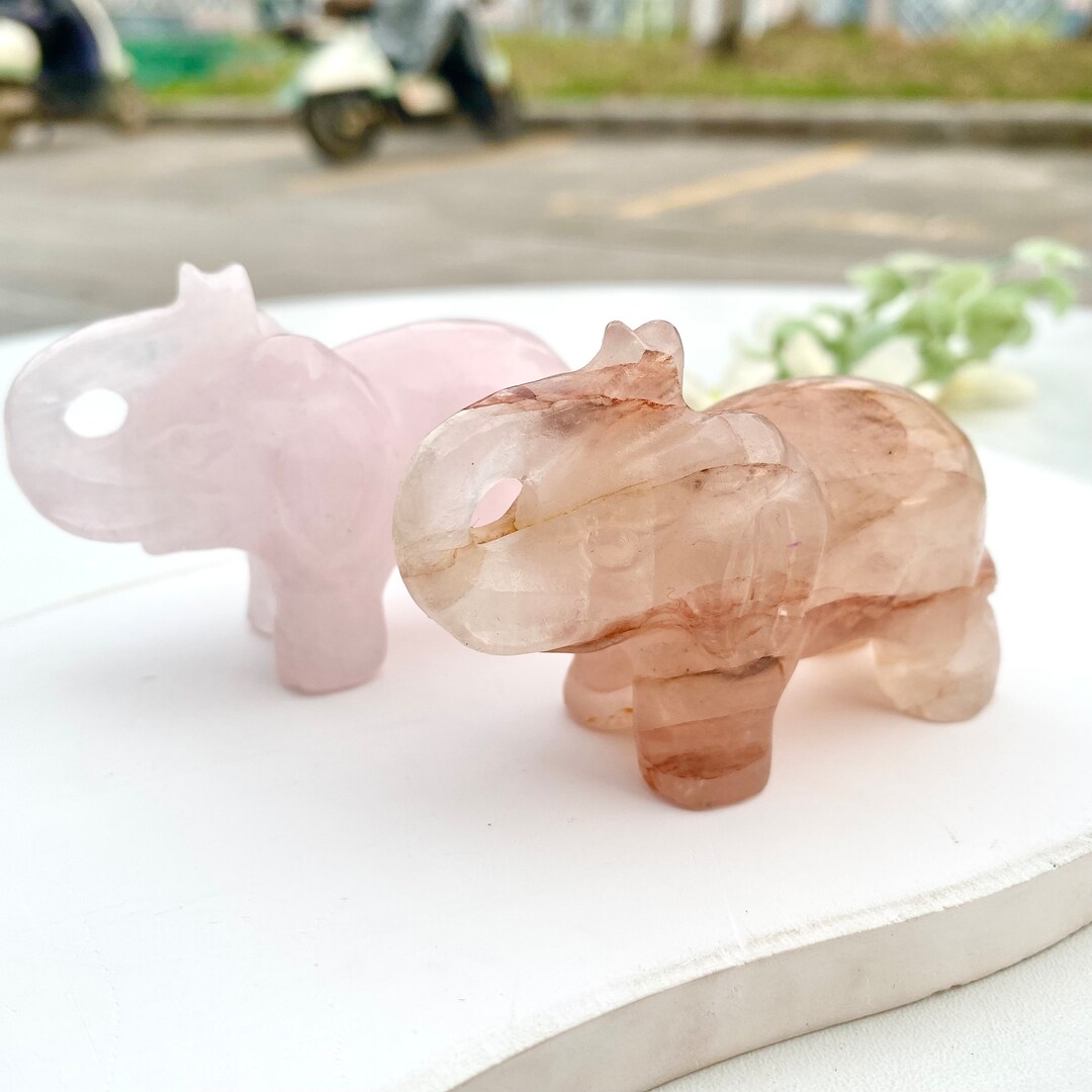 Crystal Quartz Elephant Carvings , Hand Carved Crystal Elephant ...