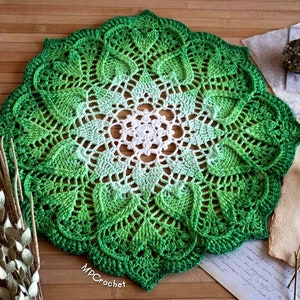 Emerald Green Decor Doilies Trio With Delicate Gradient Effect Doilies ...