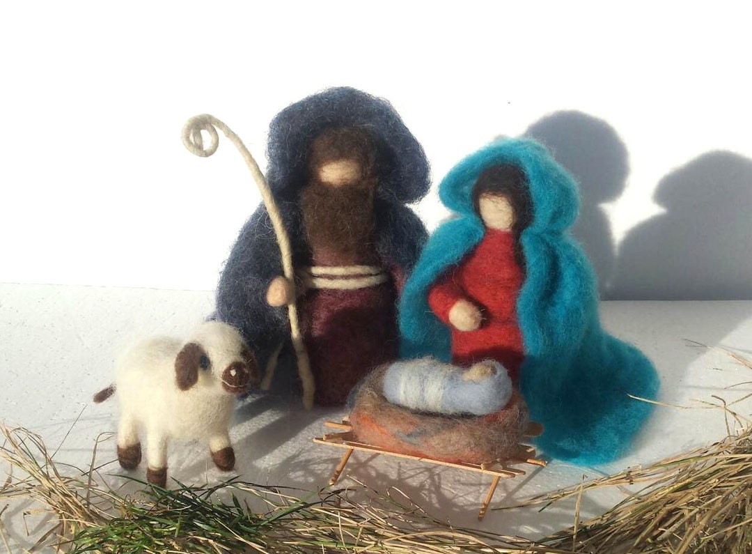 Needle Felted Nativity Scene Set of 4 Pieces -mother,father,child and ...