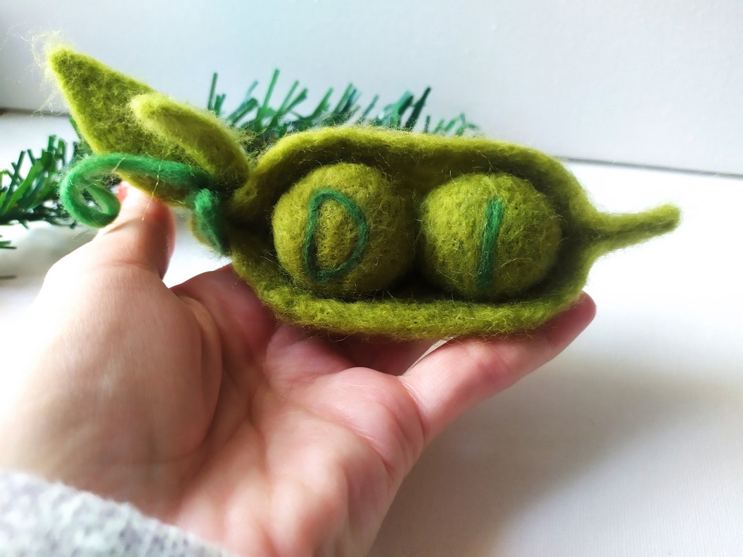 Personalized Two Peas in a Pod Needle Felted Peas Gift for Loved One ...