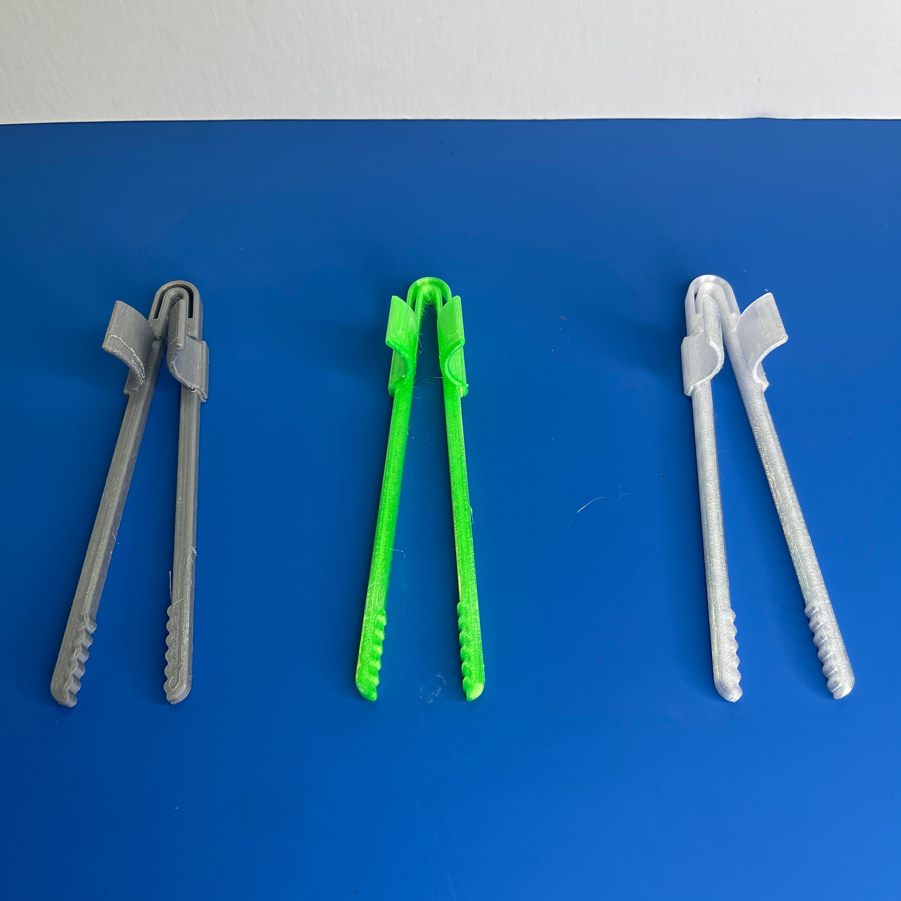 Wearable Gamer Chopsticks, Tiktok Viral One Handed Finger Chopsticks ...