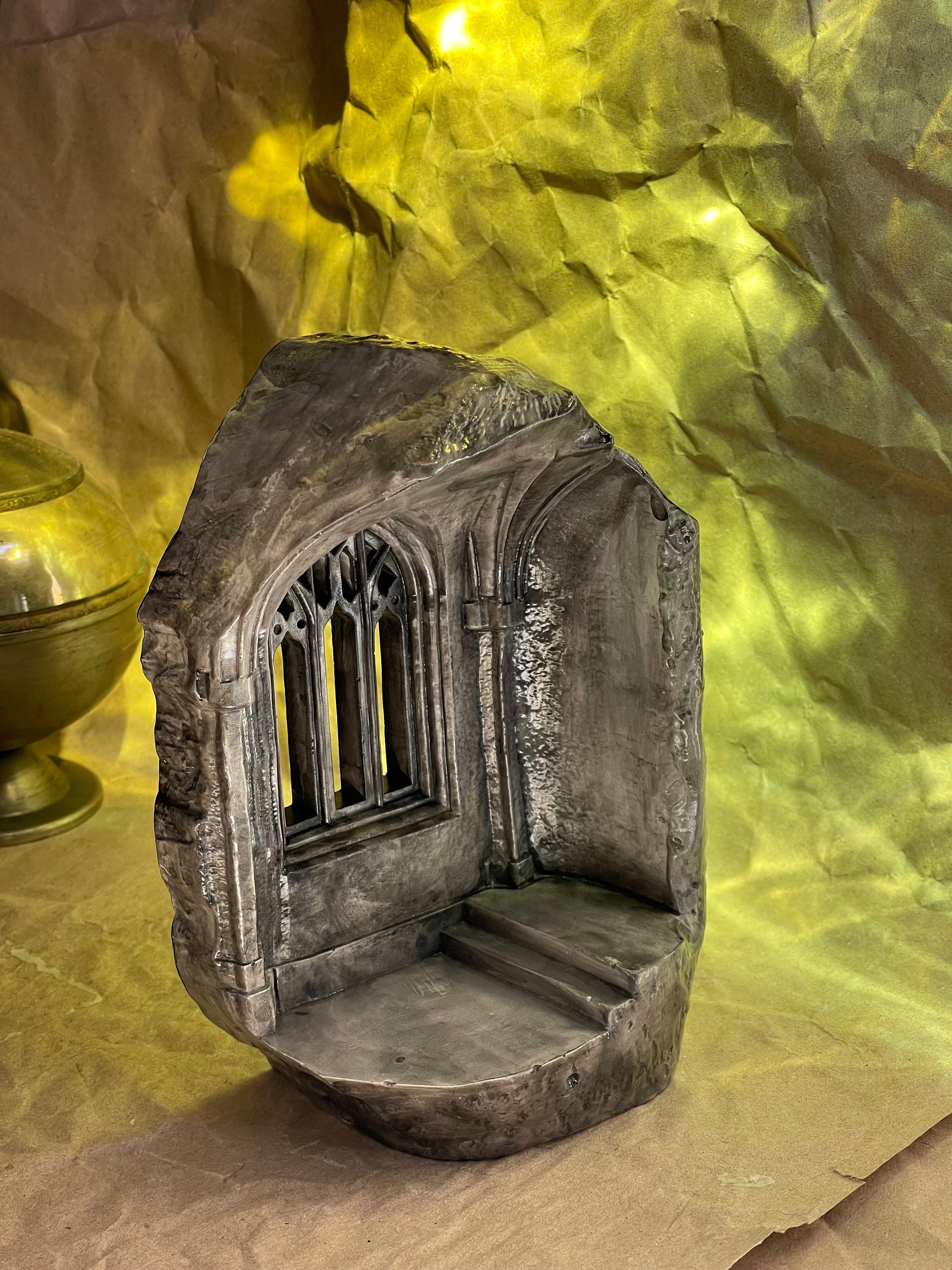 Gothic Castle Book Nook: Fantasy Reader Gift, Notre Dame Style - Etsy