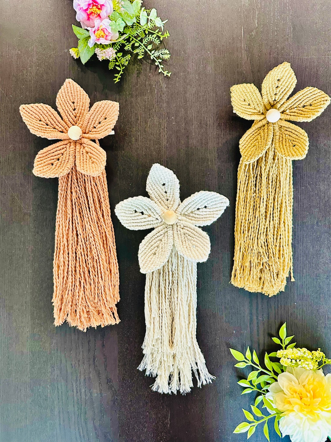 Macrame Flower Wall Hanging | Macrame Floral Tapestry | Wall Hanger | Boho Style Wall Decor - Etsy