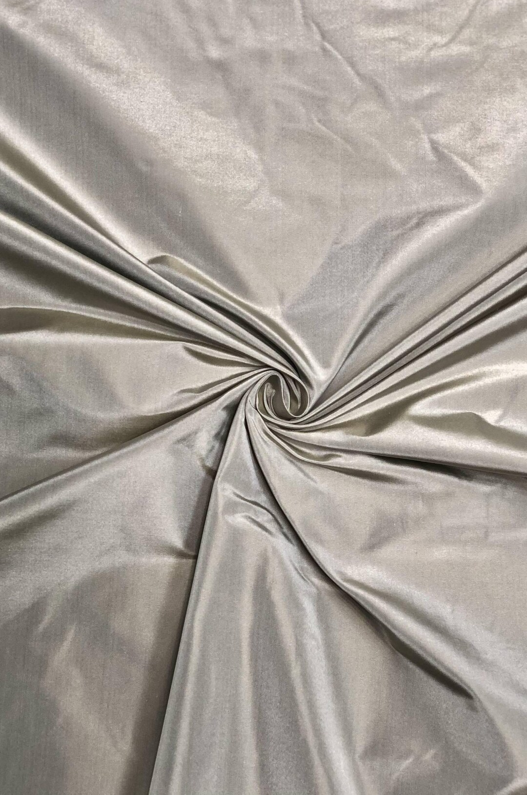 Iridescent Turtedove/boa Taffeta Silk Fabric - Etsy
