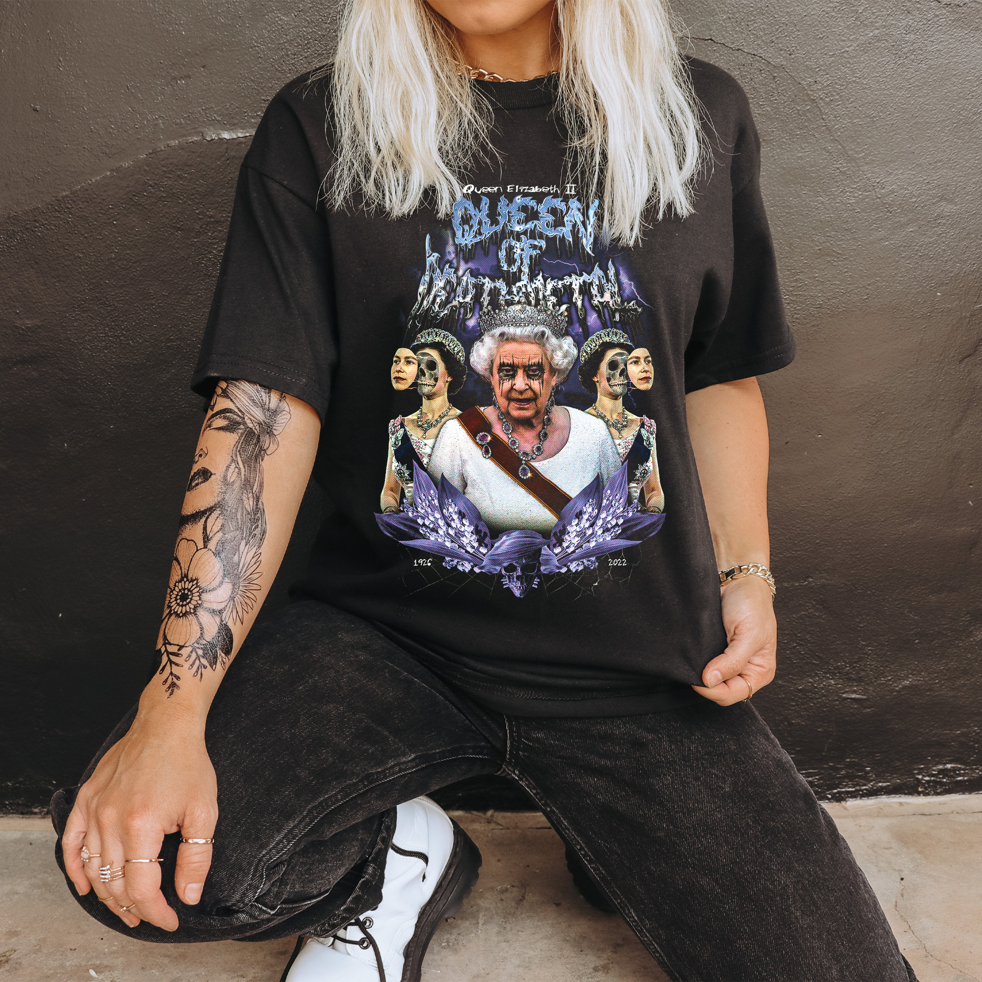 Elizabeth the Queen Tee, Queen Elizabeth, Queen of Metal T-shirt, Queen ...