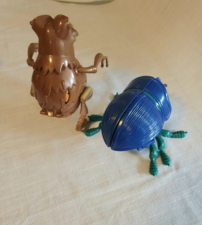 Disney Bug's Life Dim and PT Flea Moveable Playsets 1990's, 12 Little ...