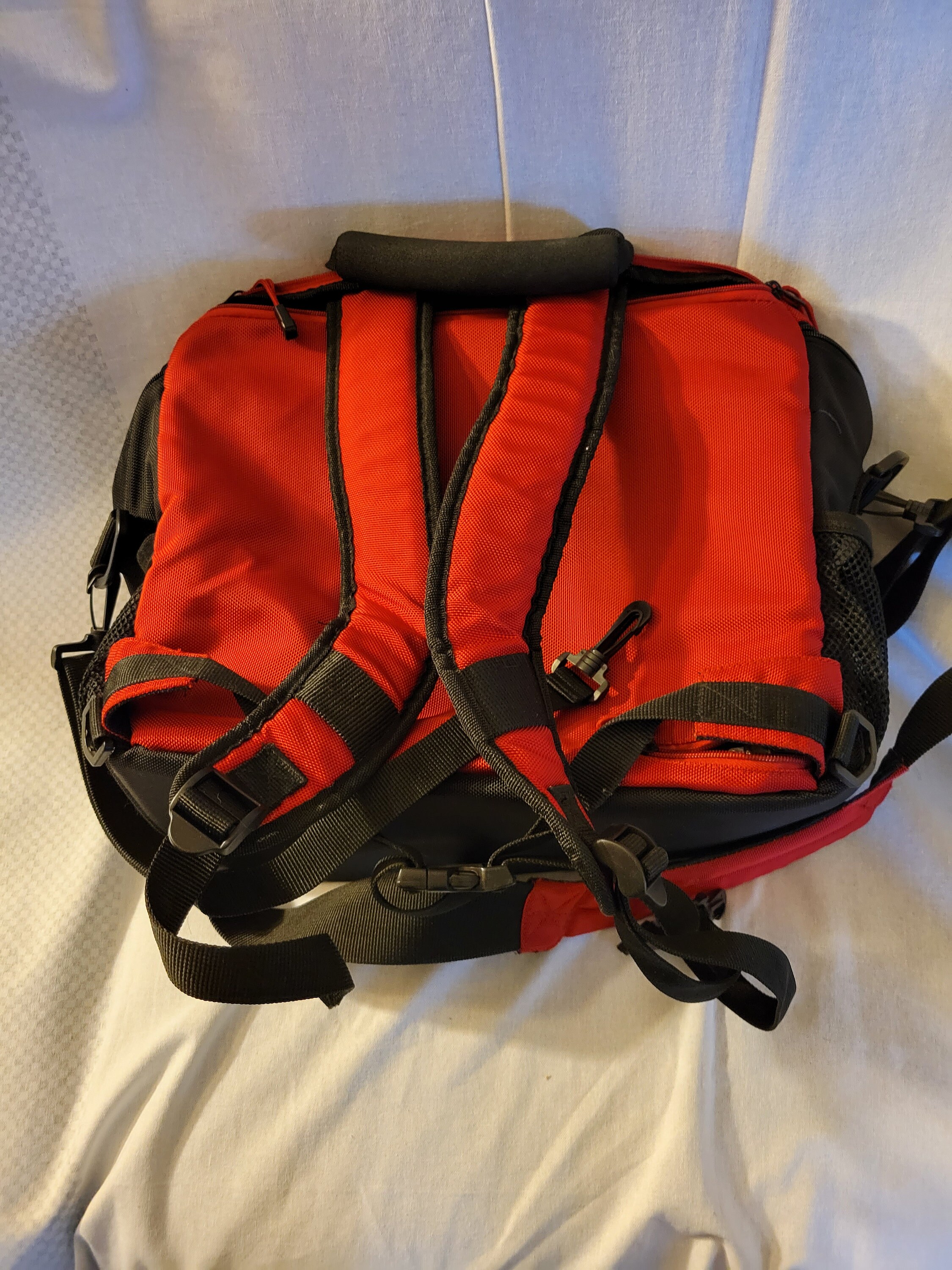 Marlboro Red Backpack Cooler, Hiker Pack, Cooler With Plug, 2004, Eat ...