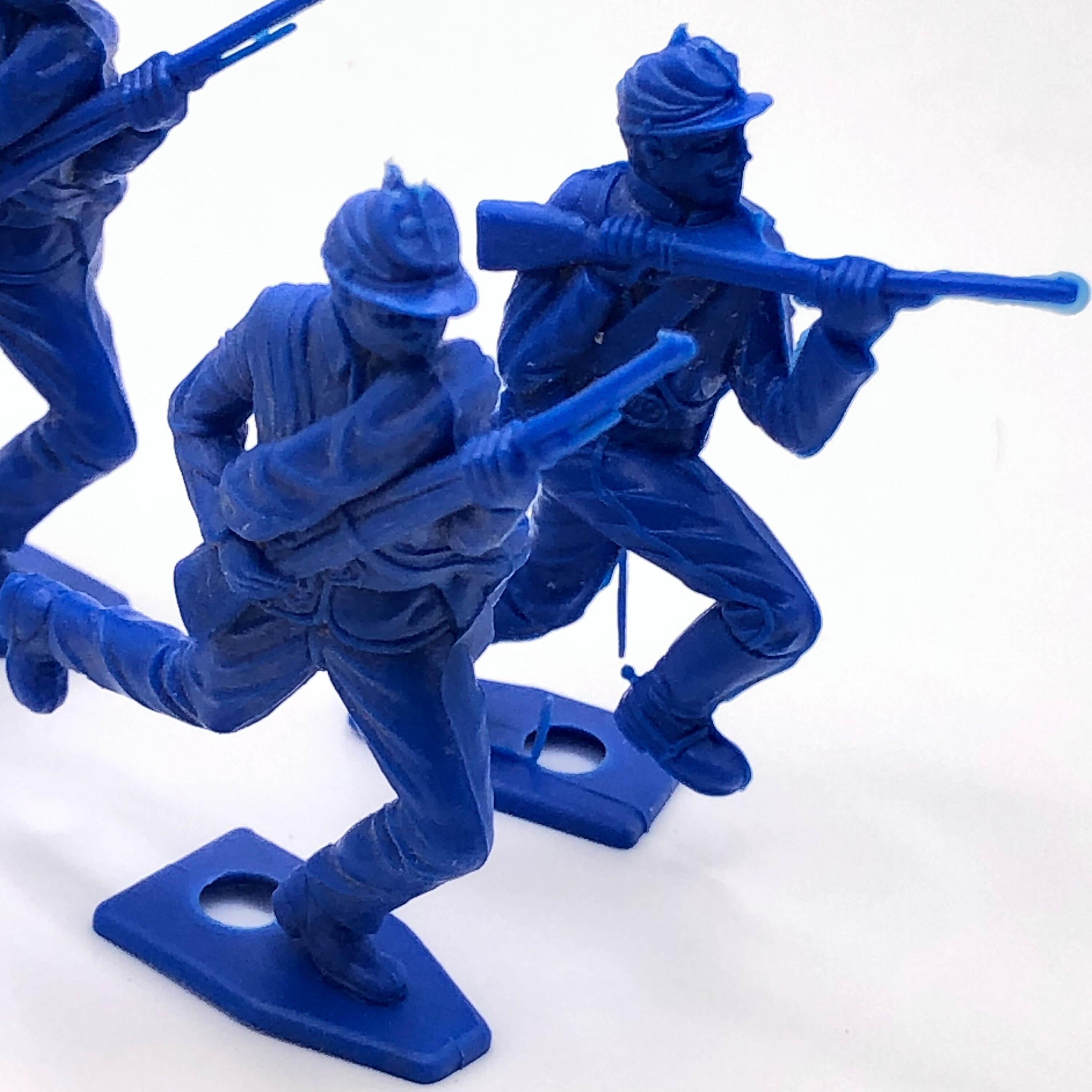 Vintage MPC Toy Soldiers 8 Pieces Blue Plastic Army Cavalry 1:32 Scale ...
