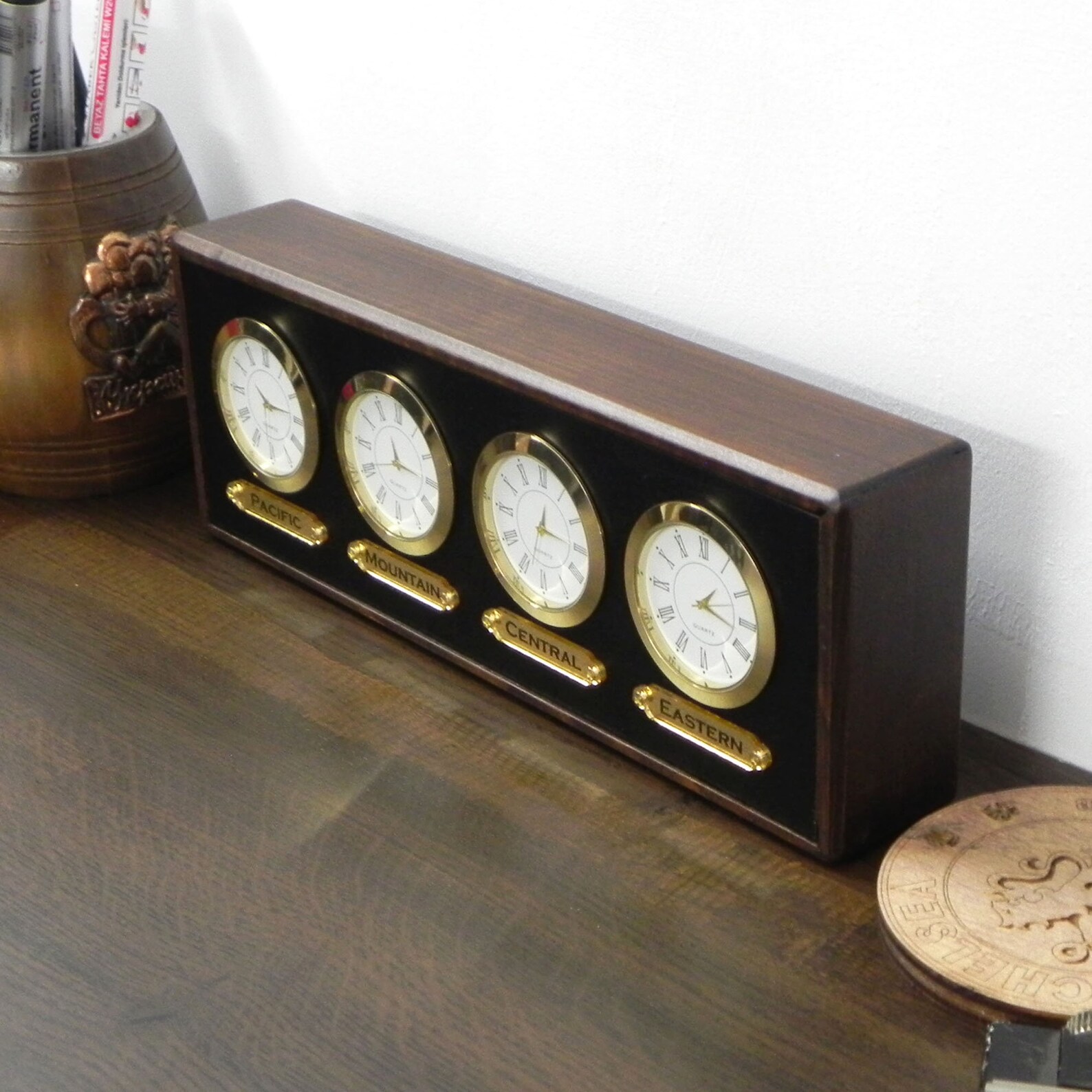 Time Zone Clock. 4 Customizable Zones. Optional Zone Labels. Personal ...