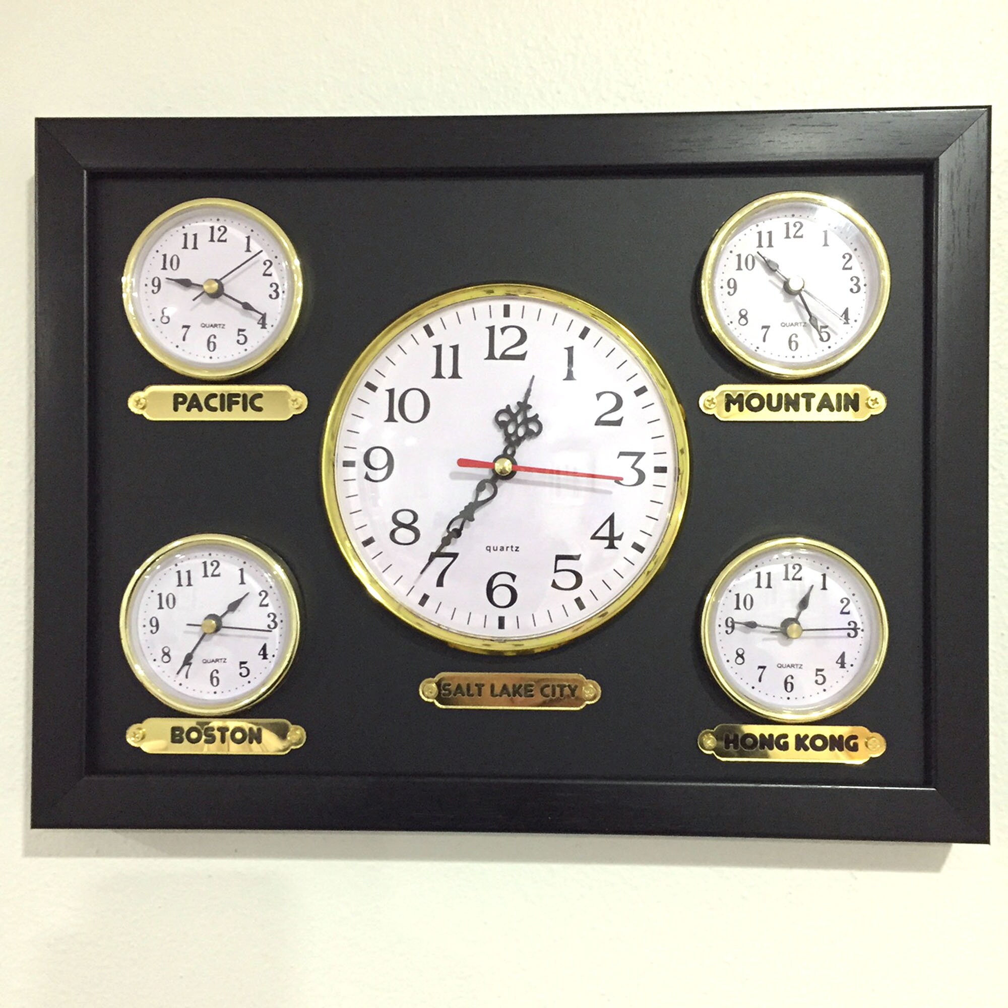 Customizable 41 Time Zone Clock. Multiple Customizable Wall Clocks for ...