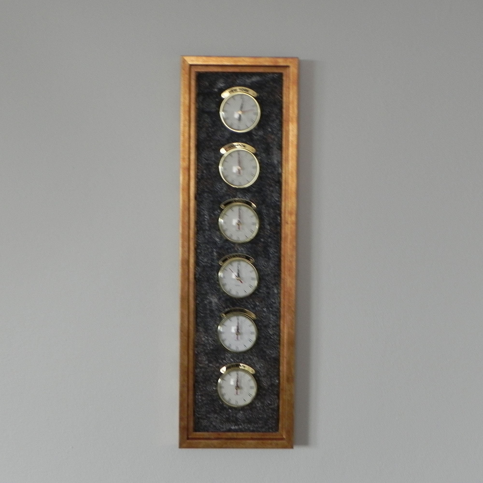 Time Zone Clock. 6 Zone Times. Multi Zone Clock. Custom Time Zone Clock ...