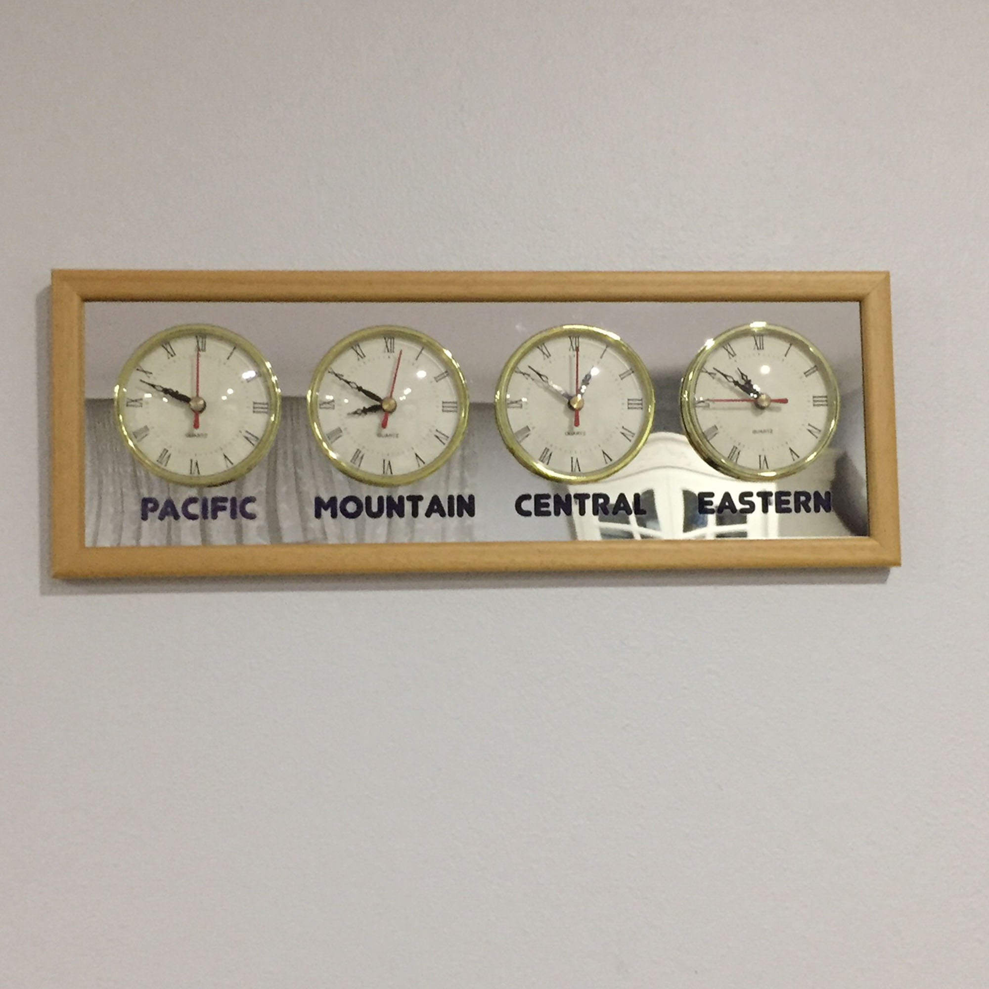 4 Zone Clock With Mirror. You Can Print the Name, Region or City You ...