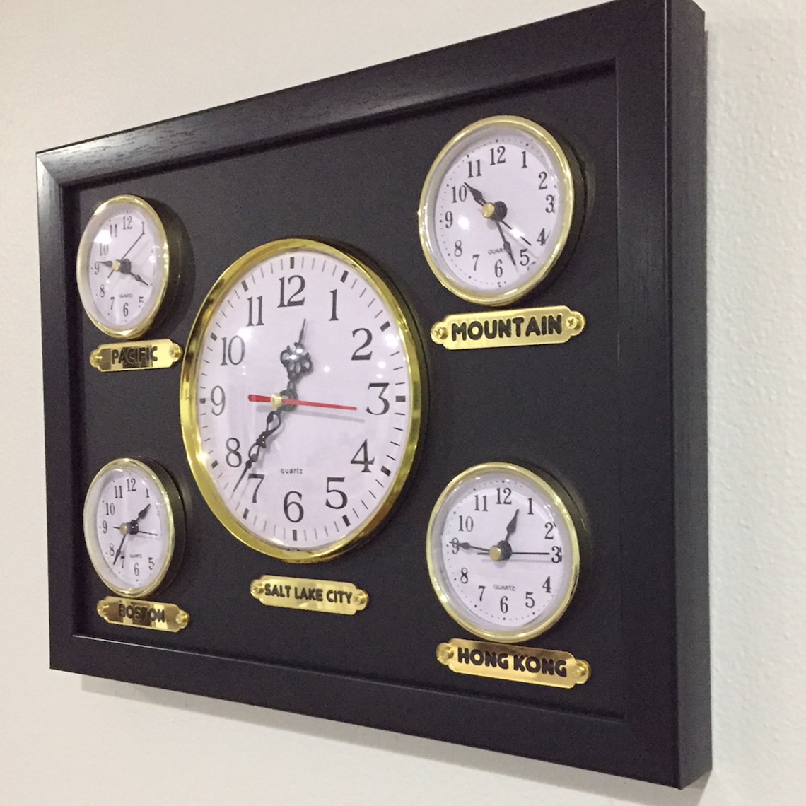 Customizable 41 Time Zone Clock. Multiple Customizable Wall Clocks for ...