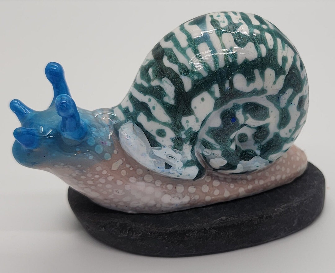 Green and White Resin Snail Figure Statue Hand-painted and Realistic ...