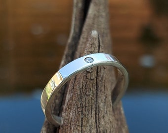 Flush Set Ring | Etsy