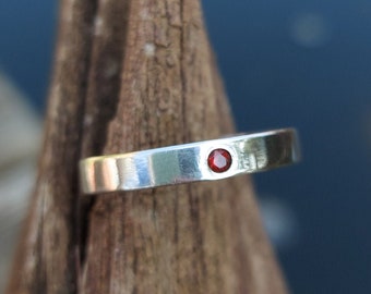 Flush Set Ring | Etsy