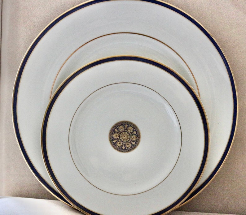 Royal Doulton New Romance Dinner Set - Etsy