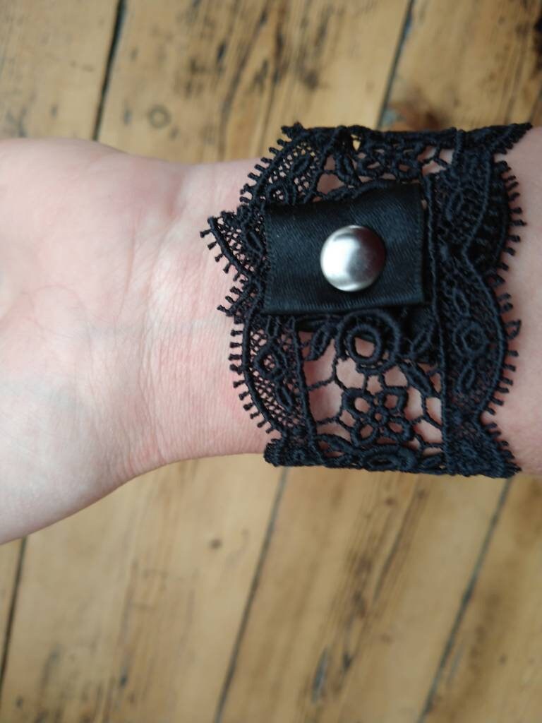 Stunning Sexy Wrist Cuff Body Jewellery Black Gothic Lace Bracelet 2105