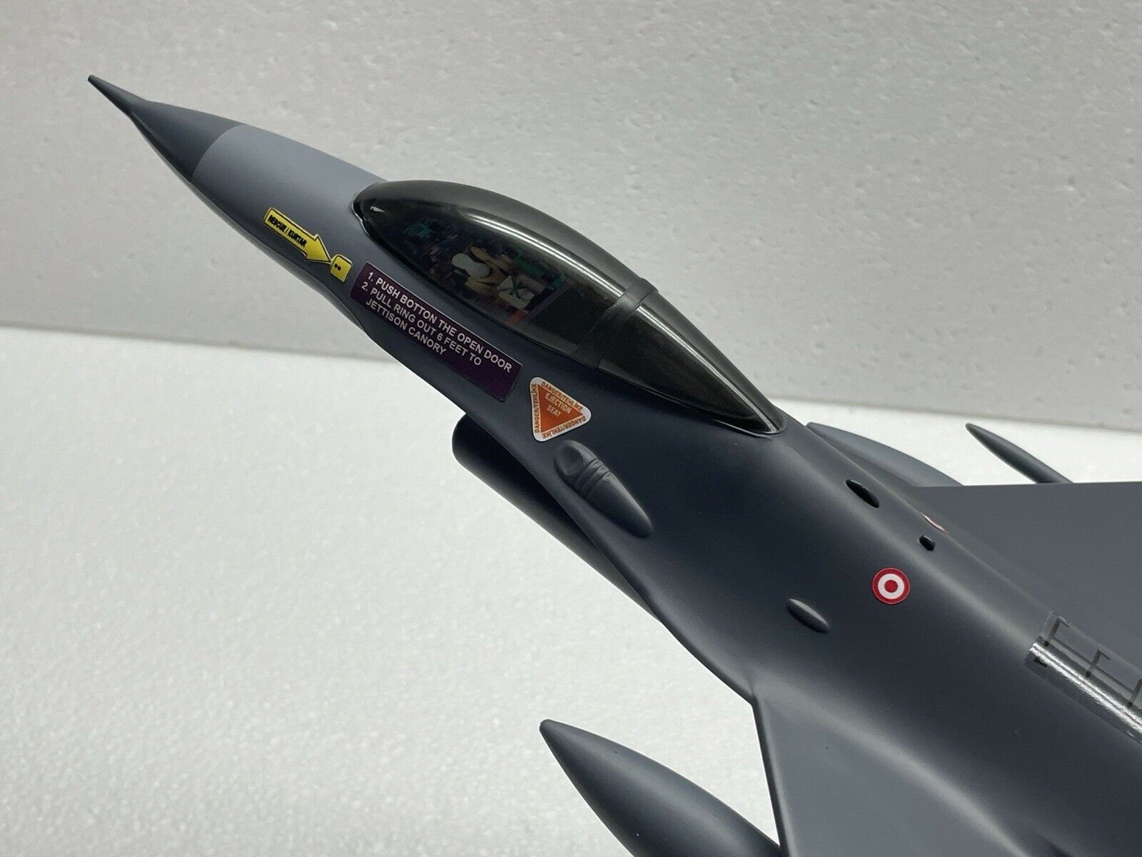 Lockheed Martin F-16 Falcon Desk Top Display Scale 1/48 - Etsy UK