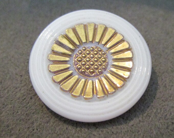 Vintage White Milk Glass Button Raised Gold Flower Center Design 7/8 ...