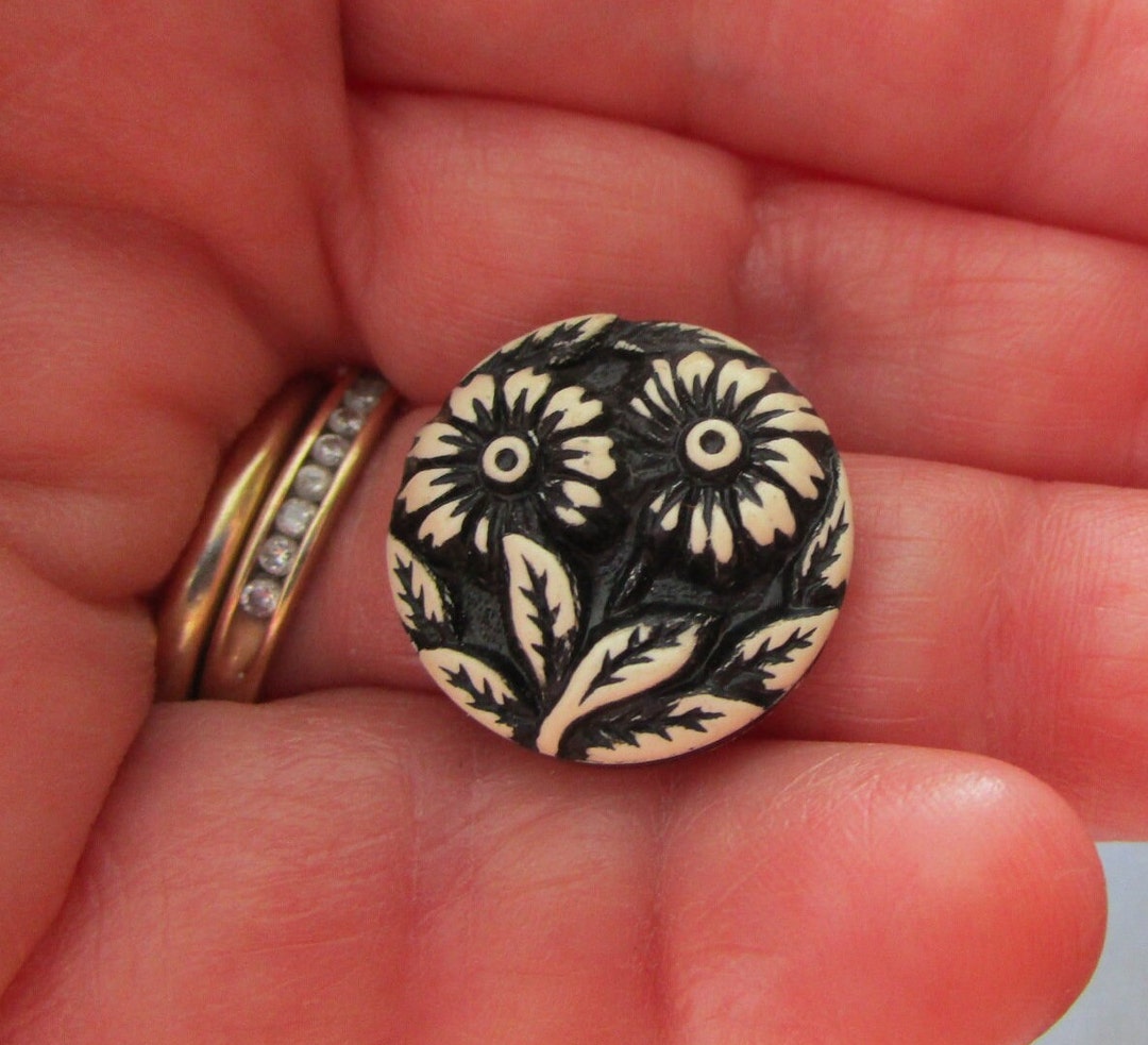 Vintage Floral Celluloid Button: Black & White Flower Design (3/4") - Etsy