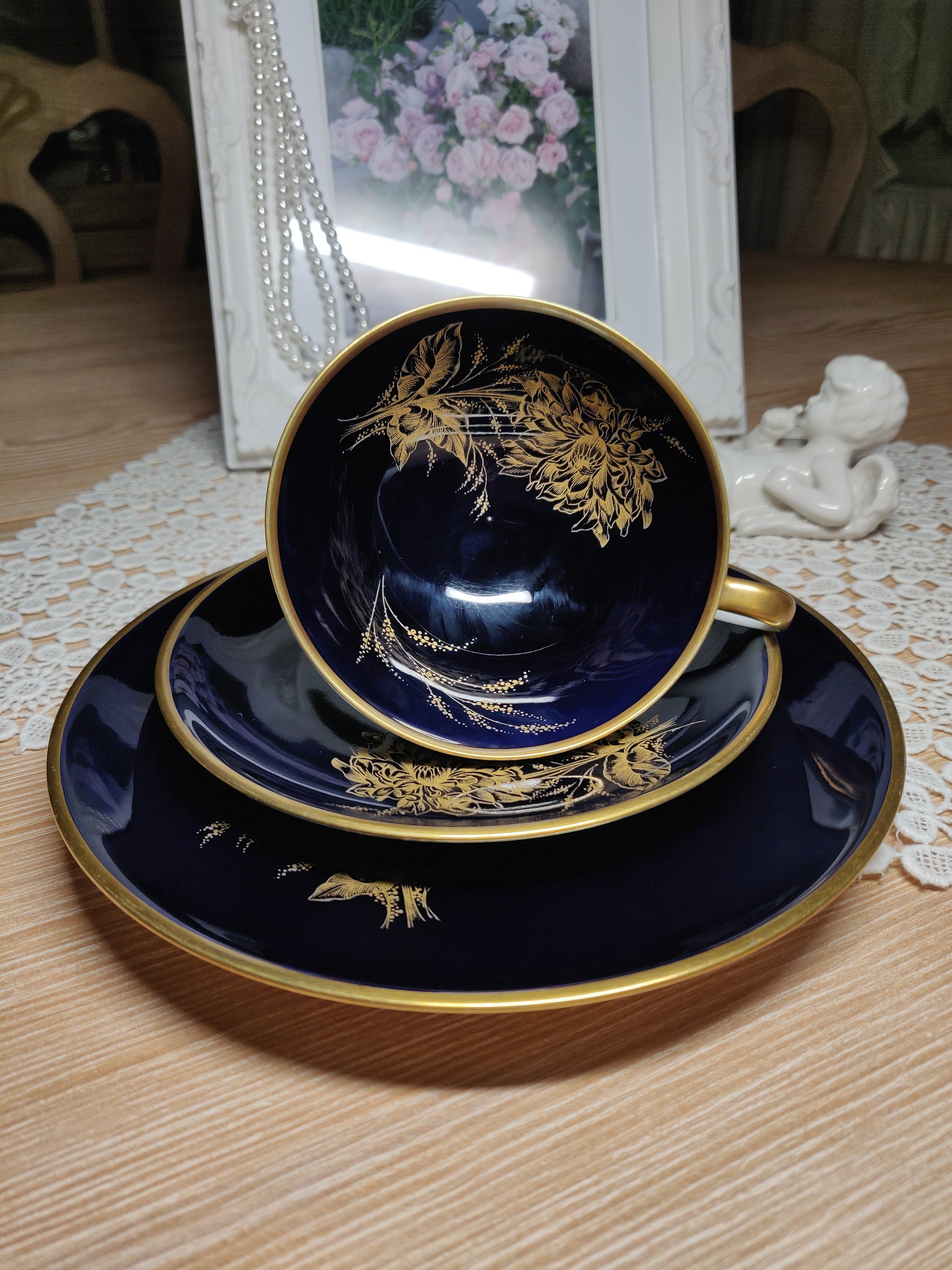 Vintage Tea Cup and Saucer Echt Kobalt Germany Porcelain Hutschenreuter ...