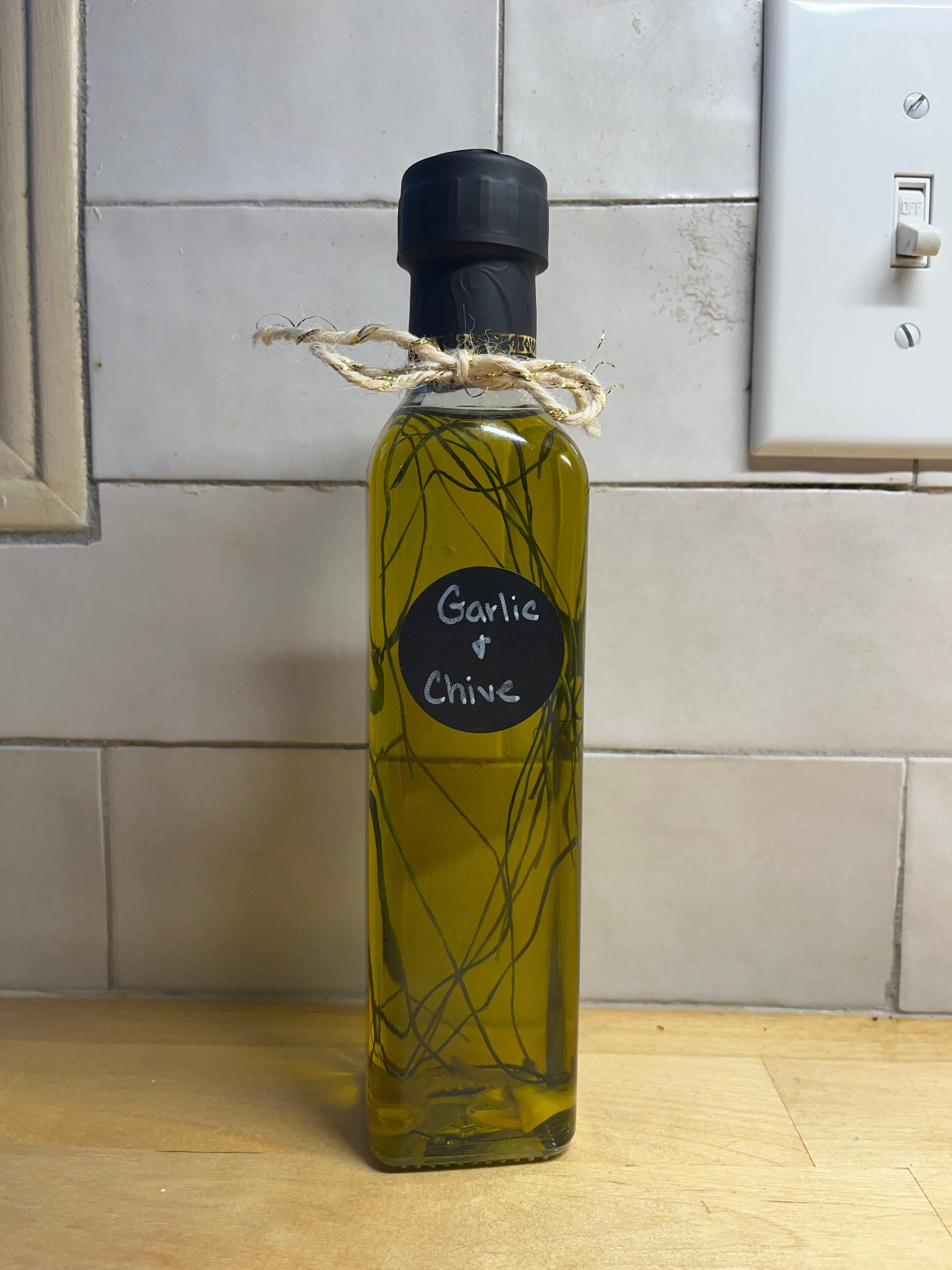 Garlic & Chive Infused Olive Oil - Etsy