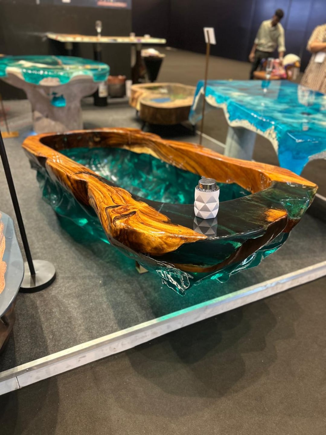 Handcrafted Epoxy Resin Bathtub: Custom Luxury Bath - Etsy