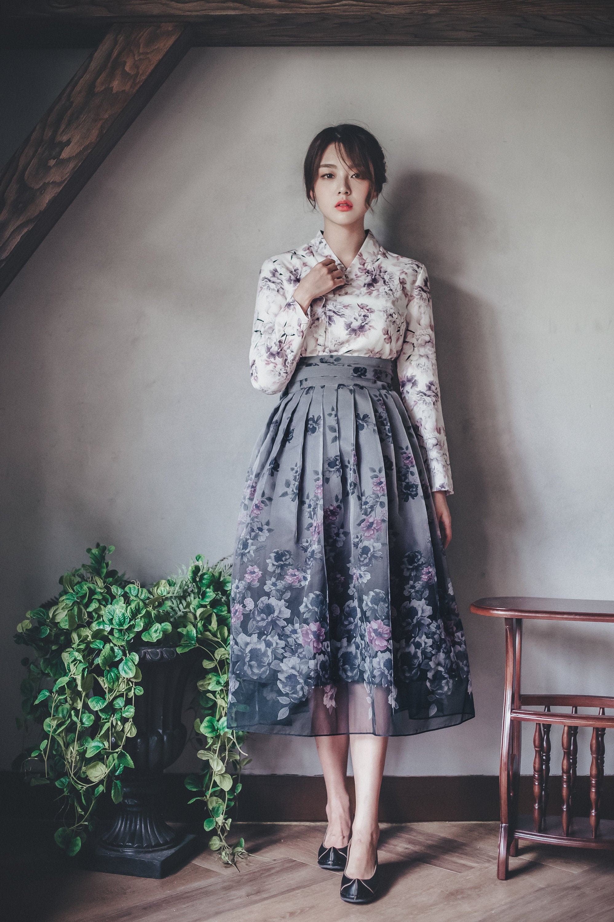White & Gray Modern Hanbok | Handmade Hanbok | Korean Women Hanbok ...