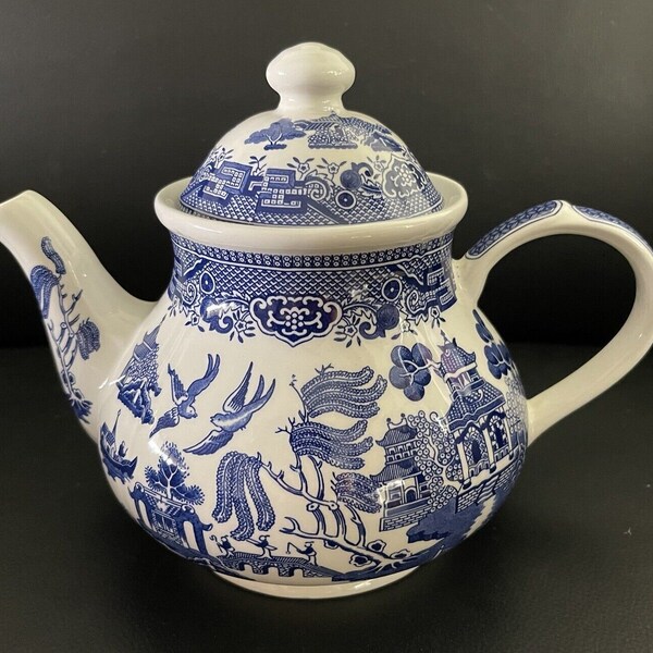 Blue Willow Teapot - Etsy